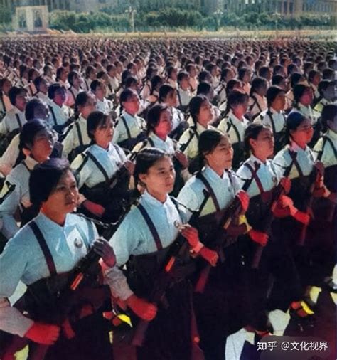 珍贵旧影六七十年代女民兵的训练场景英姿飒爽威风凛凛 知乎