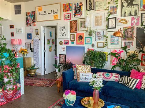 INTERIOR TRENDS 2024 What Is Cluttercore Style Trend