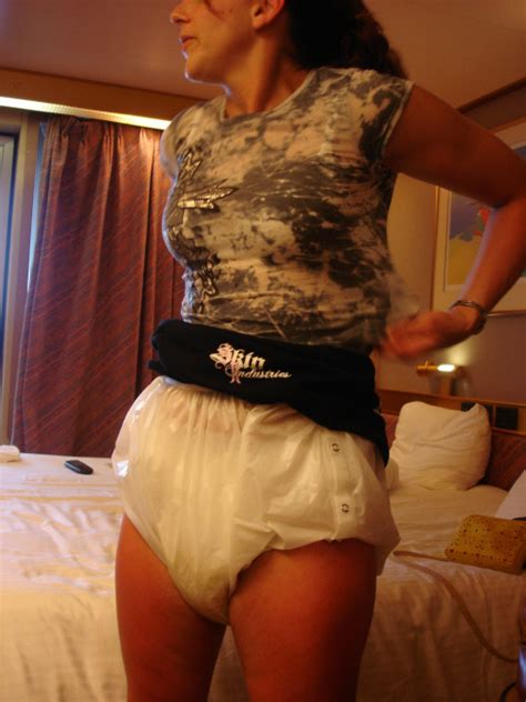 Website Fetish Abdl Plastic Latex Pvc Lingerie Pee Suson Sissy