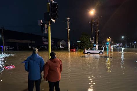 Banjir Meluas Selandia Baru Umumkan Keadaan Darurat Di Auckland