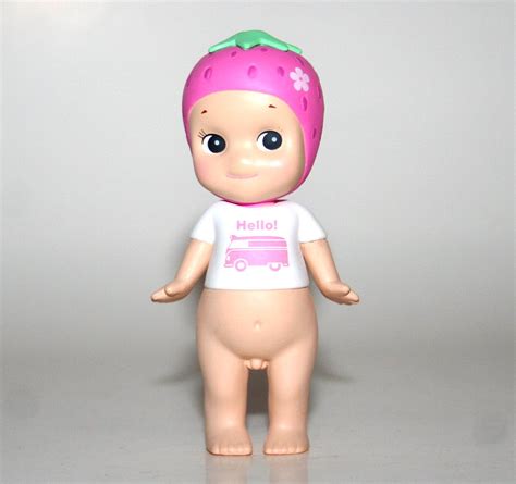 Sonny Angel Strawberry Seoul Limited Hello