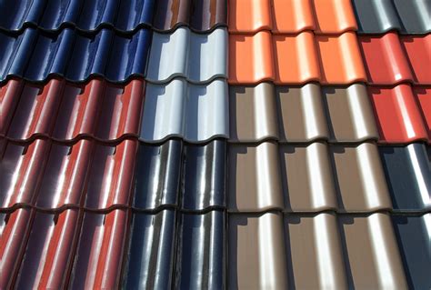 Metal Roof Vs Shingles Which Is The Better Choice Next Modern Home