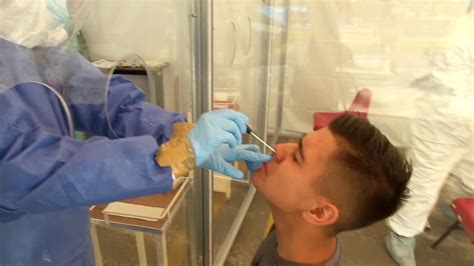 Pruebas De Covid 19 En México El Riesgo Al Tomar Muestras A Pacientes