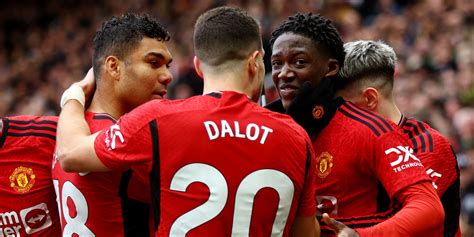 Ratcliffe Must Instantly Ditch Man Utd Dud Who Earns 10x More Than Mainoo