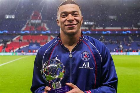 Tolak Rp2 Triliun Madrid Kylian Mbappe Girang Perpanjang Kontrak Di Psg