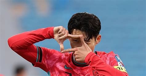 아 손흥민 2024년 10골 퍼붓고도 아쉽다항상 2~3 부족 100에서 은퇴하고 싶어 현장인터뷰