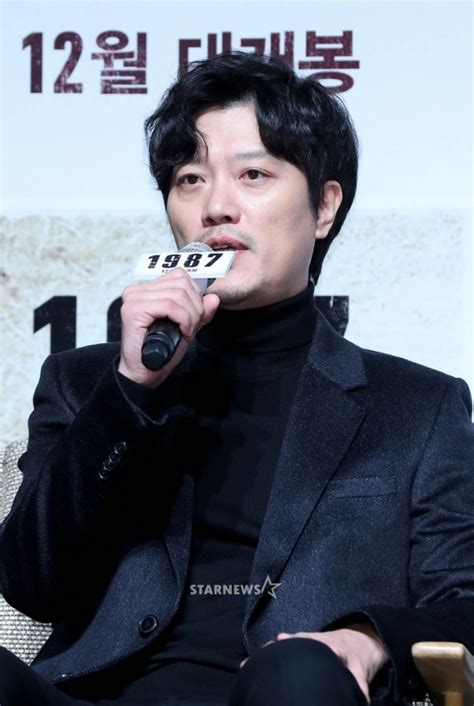 1987 박희순 가해자인줄 알았는데 가해 당하는 역할 스타뉴스