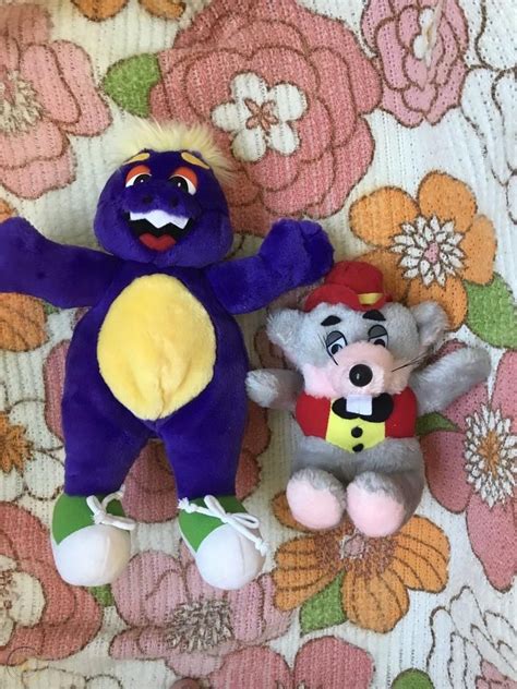 Chuck E Cheese And Showbiz Pizza Mr Munch Large 12” Plush Purple Monster