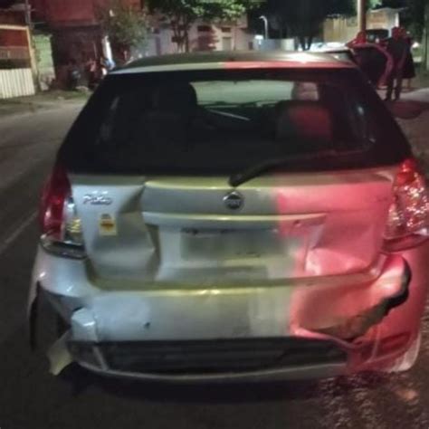 Motorista Embriagado Fere Motociclista E Bate Em Carro Estacionado Em