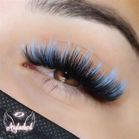 Aiylashed Blue Lashes Makeup