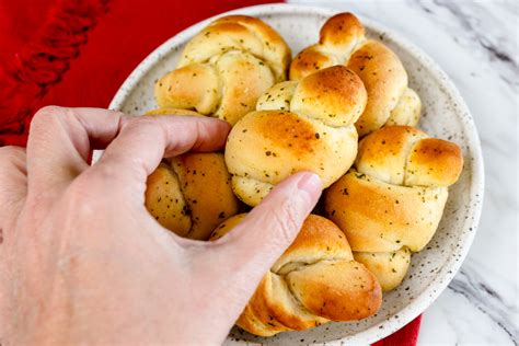 Frozen Garlic Knots In Air Fryerdevour Dinner 205 Devour Dinner