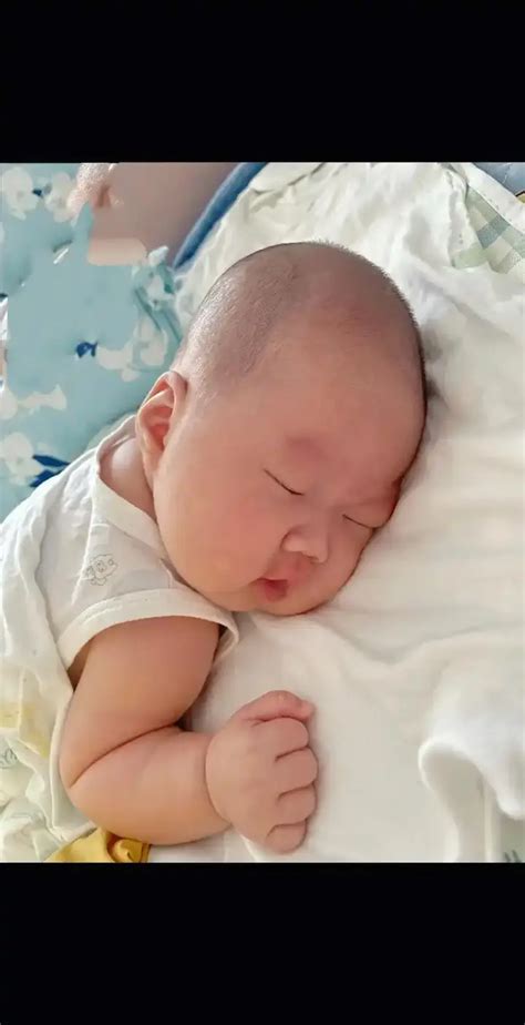 宝宝肚子胀气的解决方法和预防 知乎