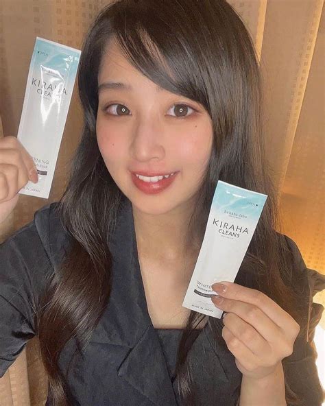 Maiさんのインスタグラム写真 Maiinstagram「撮影の合間って時間が短くて 歯磨きができなことを多いんだけど ポーチにも入れ