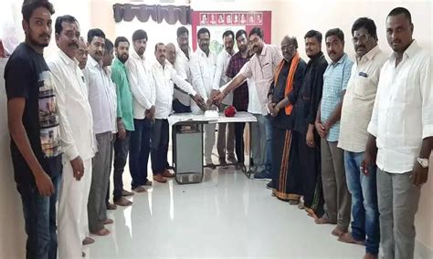 Corporator Pannala Devendar Reddy Celebrates New Year Party In Mallapur