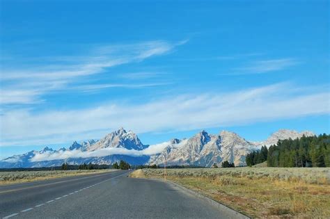 Wyoming Road Trip Mount Moran Peak The Scenic Drive To Get To Mount