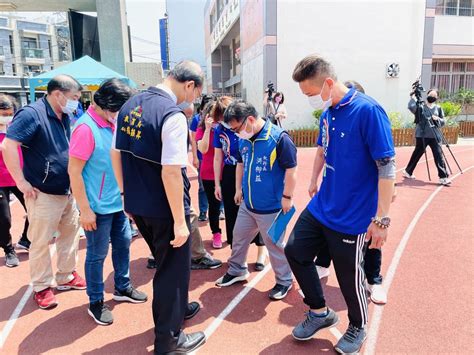圳堵國小14年pu跑道老舊 楊瓊瓔立委、羅永珍議員爭取經費改善 新一代時報