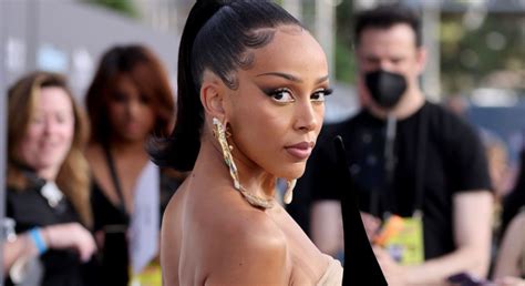 Doja Cat Unhappy With Kittenz Fandom Name Created By Fans Calls Them