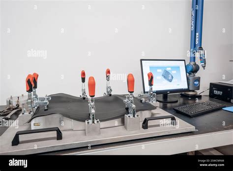 Automated Dimensional Inspection Of A Curved Component Quality Control