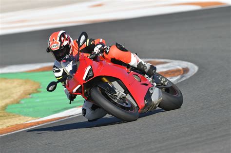 First Ride Ducati Panigale V Review Visordown