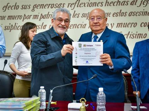 Conmemora Ayuntamiento De Xalapa Aniversario De La Escuela Superior De