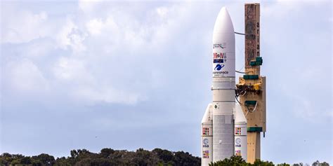 Dernier Vol La Nuit Prochaine Pour La Fusée Européenne Ariane 5