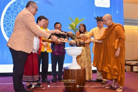 Y M Bhikkhu Dhammasubho Mahāthera dan Y M Bhikkhu Cittasīlo