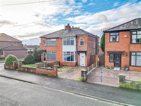 Leigh Estate Agent Ashtons Estate Agency