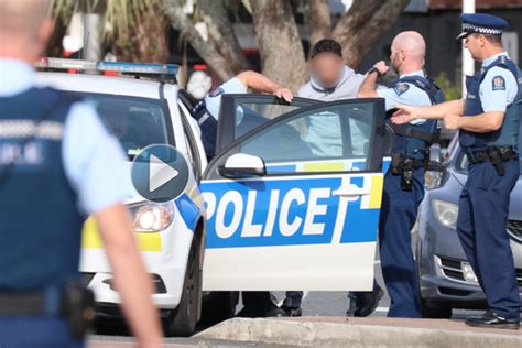 Sunlive Armed Arrest Outside Tauranga Motel The Bays News First
