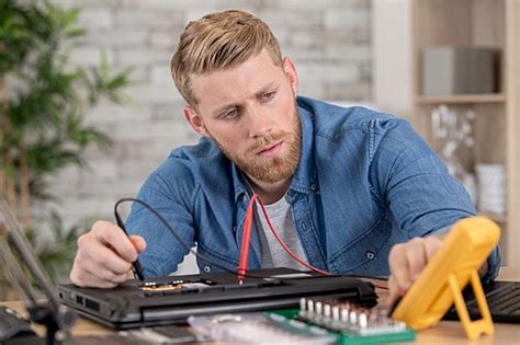 Device That Tries To Measure The Direction And Intensity Of An