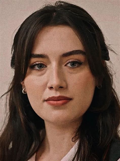 Ayo Ajani Adlı Kullanıcının Cemre Arda Panosundaki Pin