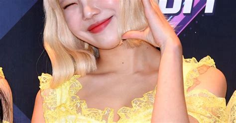 포토 모모랜드 주이 상큼한 윙크