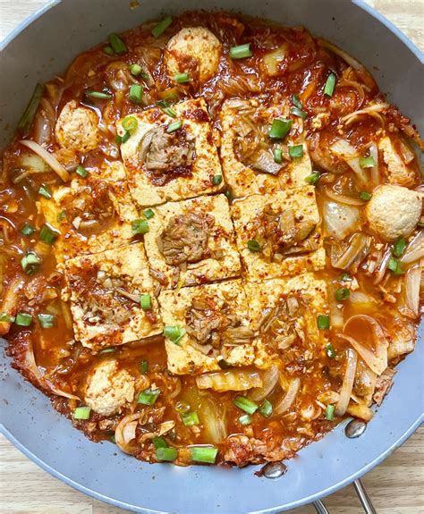 Tuna Kimchi Stew LOVE KOREAN FOOD