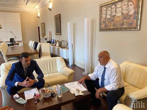 ПЪРВО В ПИК Борисов се срещна с кмета на Бяла за изграждането на брегоукрепително съоръжение