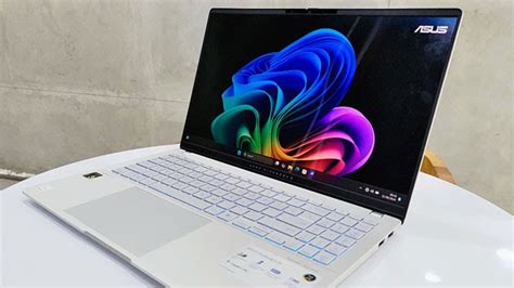 ASUS Vivobook S 15 OLED Laptop Bertenaga AI Dengan Desain Ringkas Dan Portabel