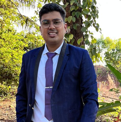 reuel lobo medium