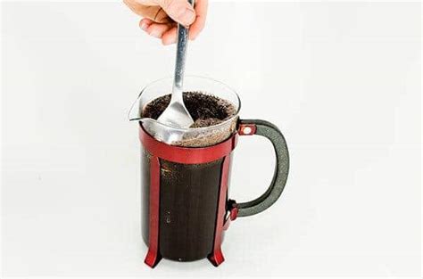 How To Use A French Press Instruction Coffee Ratio Step By Step Guide