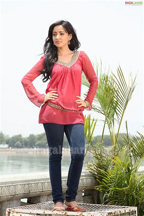 GalleryBuzz Neha Sharma In Pink Jeans 2 GalleryBuzz Neha Sharma In Pink Jeans 2