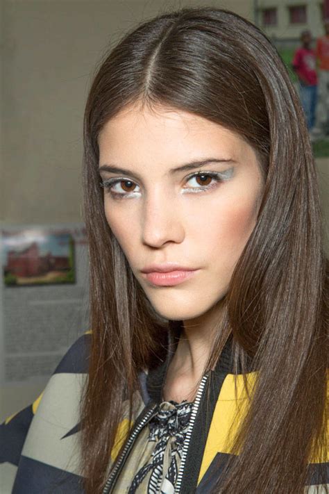 How To Get Sleek And Straight Hair Beauty Trends Sleek Straight Hair