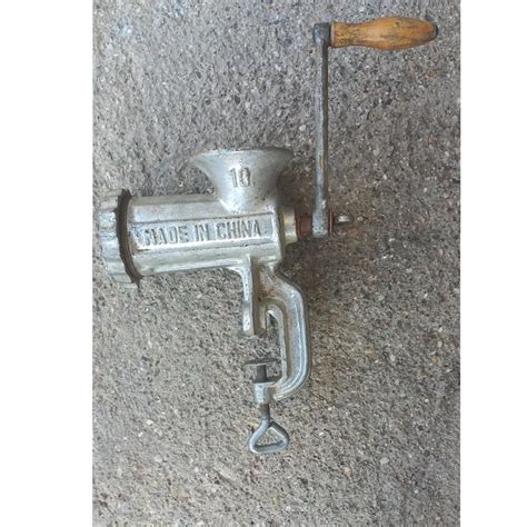 چرخ گوشت دستی قدیمی