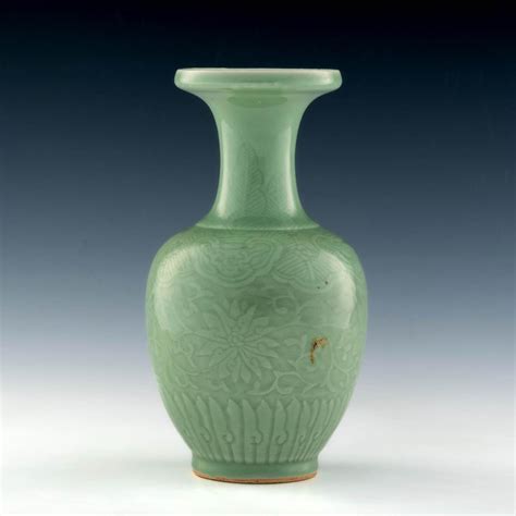 Sold Price A Chinese Celadon Vase Republic Period August 3 0122 9