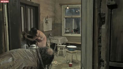 Naked Kinga Preis In The Dark House