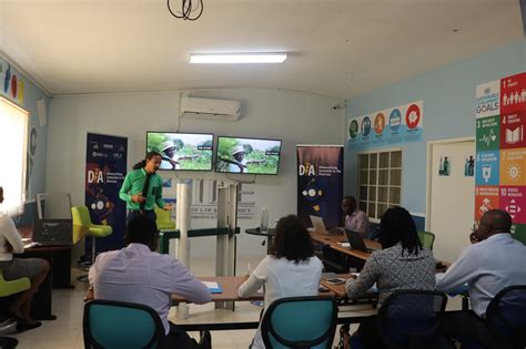 Dia Urban Lab Awards 15 Youth With Funding To Jumpstart Ventures And