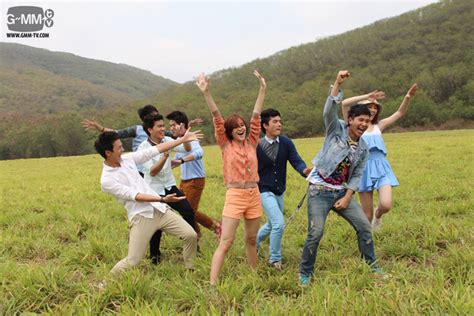 HOME CONTENTS NEWS SHOP ARTISTS