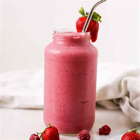 Strawberry Banana Smoothie Without Yogurt Two Raspberries