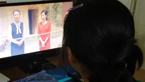 我院组织收看大型原创实景式移动思政节目《为时代育新人》第二集《远方》 数学与统计学院欢迎您！