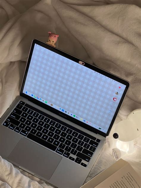 Aesthetic Macbook Pro