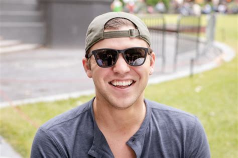 How To Choose Sunglasses For Your Face Shape 3 Crucial Factors