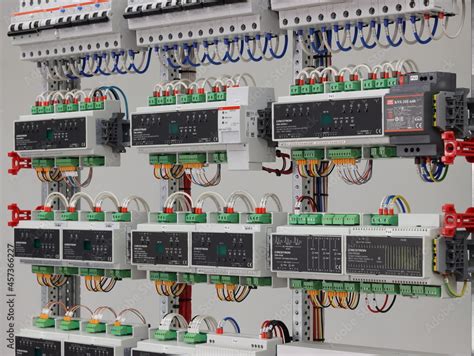 Automation For Lighting Control Dimming Leak Localization Control Of Thermal Heads In An
