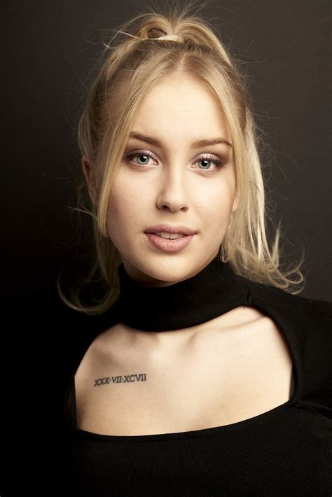 Aava P Fashion Team Model Management