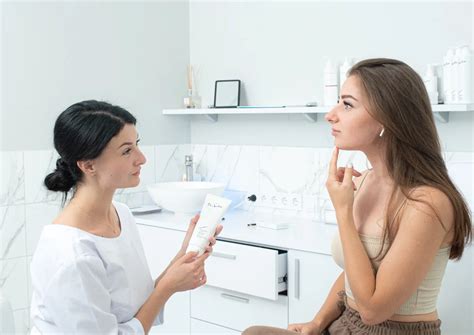 Консультація косметолога у м Рівне: ціни на послуги в клініці Alpha Cell?